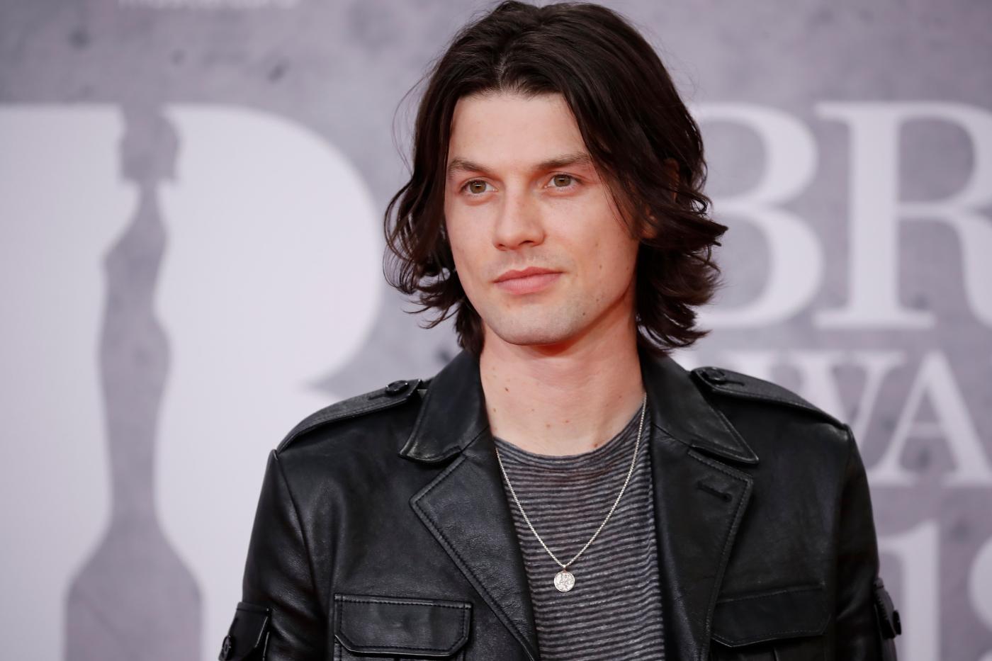 CHEW ON MY HEART il nuovo singolo di JAMES BAY - Radio Time