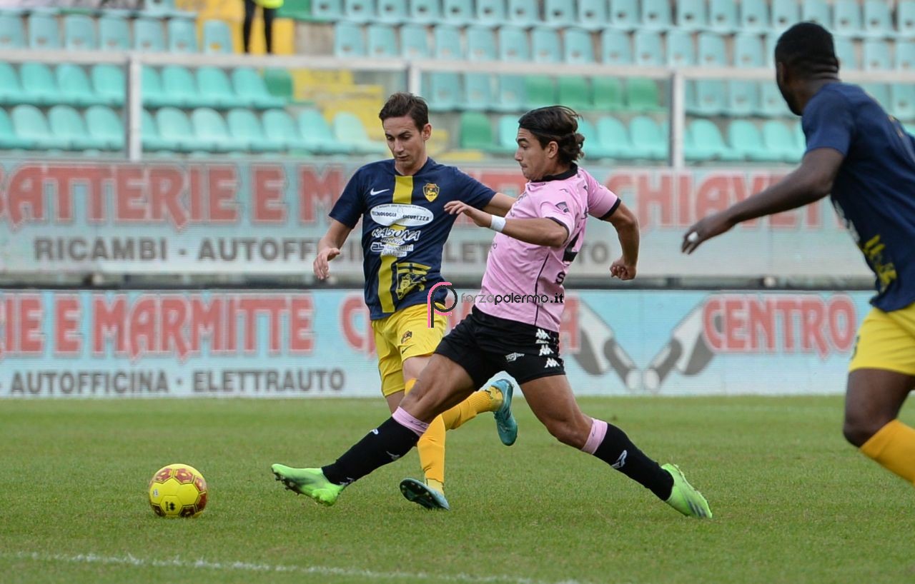 Palermo, brutto infortunio per Rauti: il report medico - Radio Time